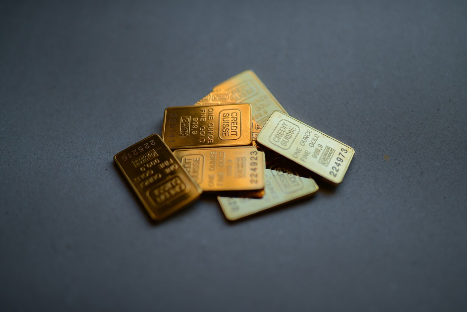 Investasi Emas: Mengenal Perbedaan Emas Fisik dan Emas Digital - Garap ...