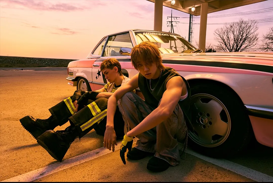 THE 8 dan VERNON Debut sebagai V8, Rilis Mini Album Perdana 'V8' dengan ...